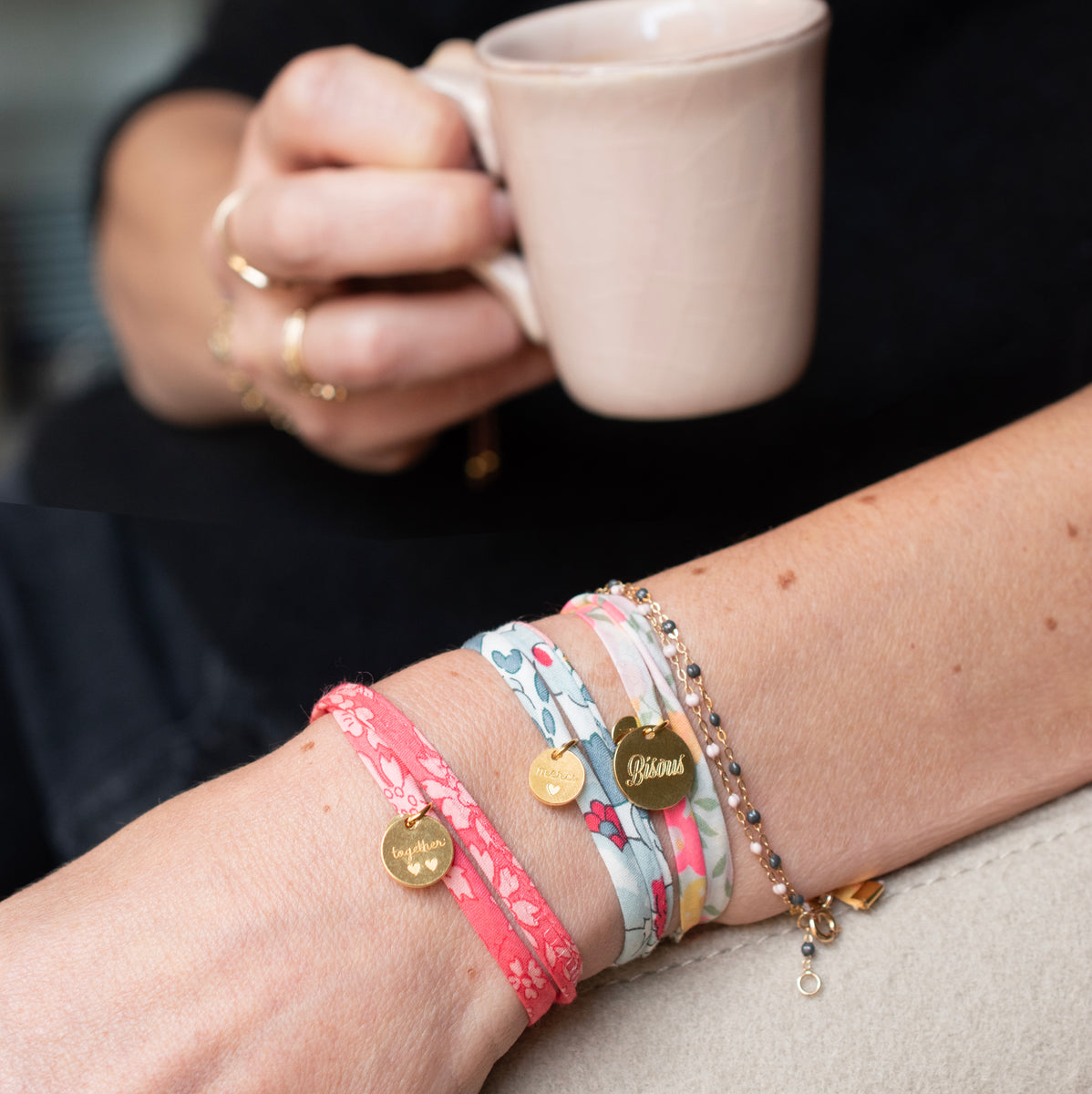 Bracelet Liberty double tour Capel Olive Médaille plaquée or Love JFZ ...